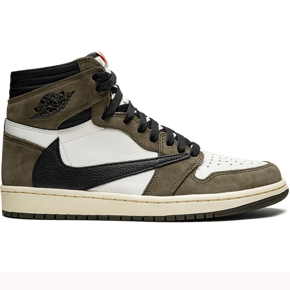 Discover luxury and sports brands at Sneakershall