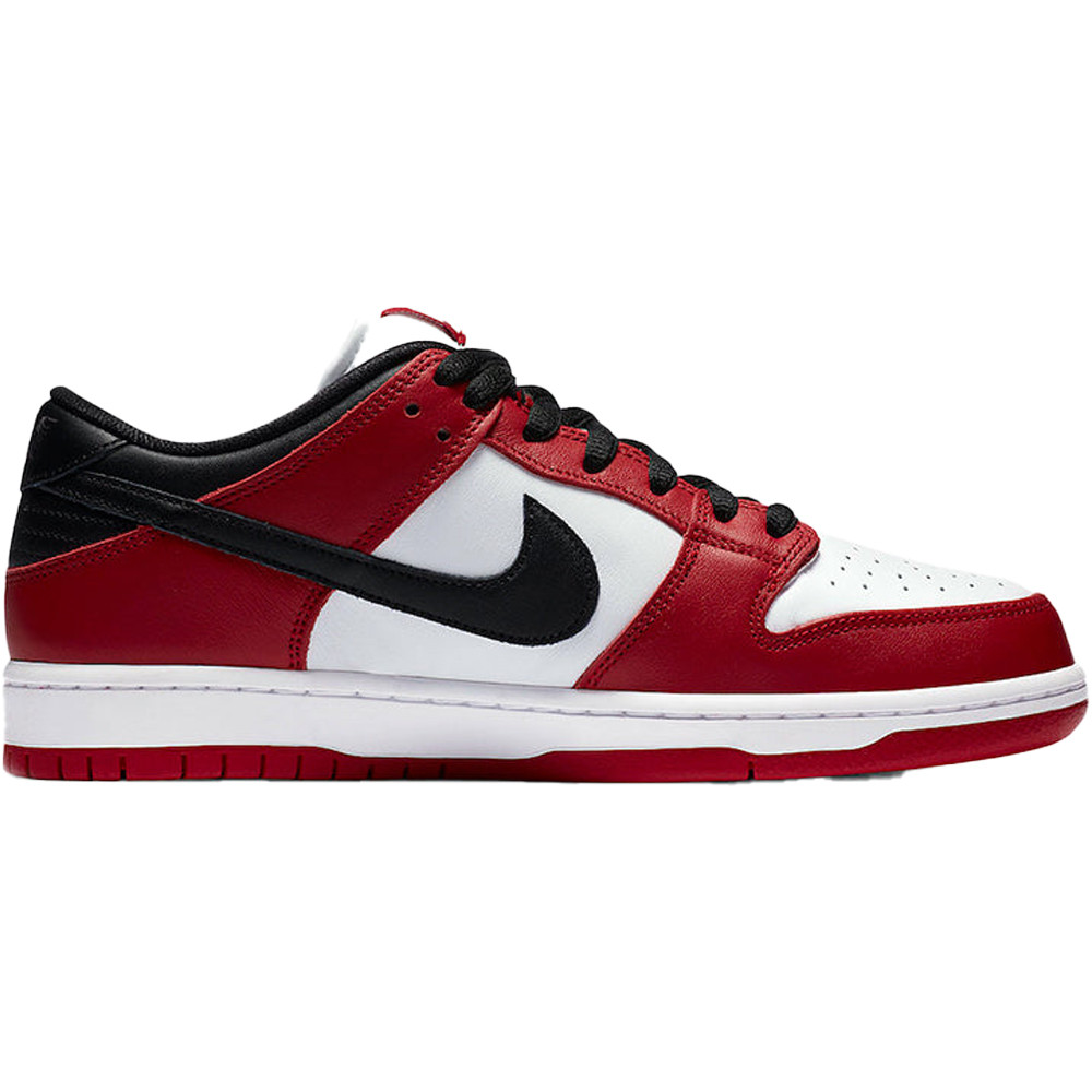 Discover luxury and sports brands at Sneakershall