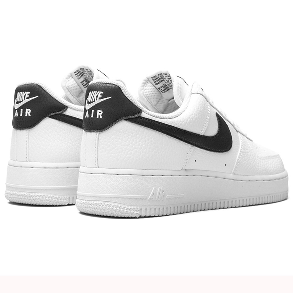 Discover luxury and sports brands at Sneakershall