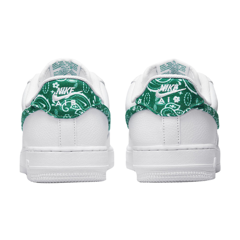Discover luxury and sports brands at Sneakershall